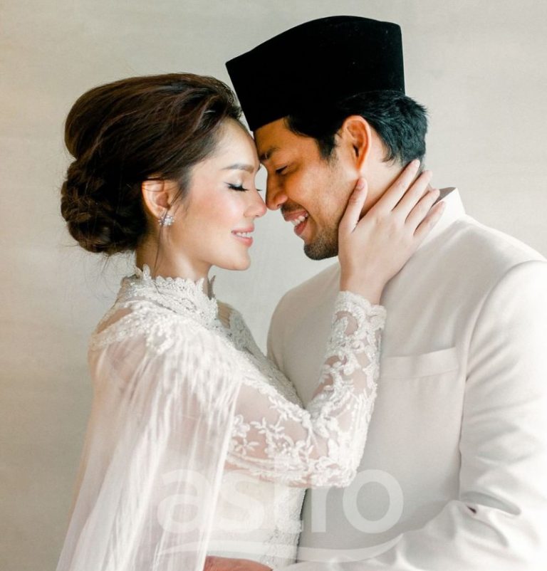 Sebulan Rahsiakan Perkahwinan, Kamal Adli & Uqasha Senrose Pilih UMRAH ...