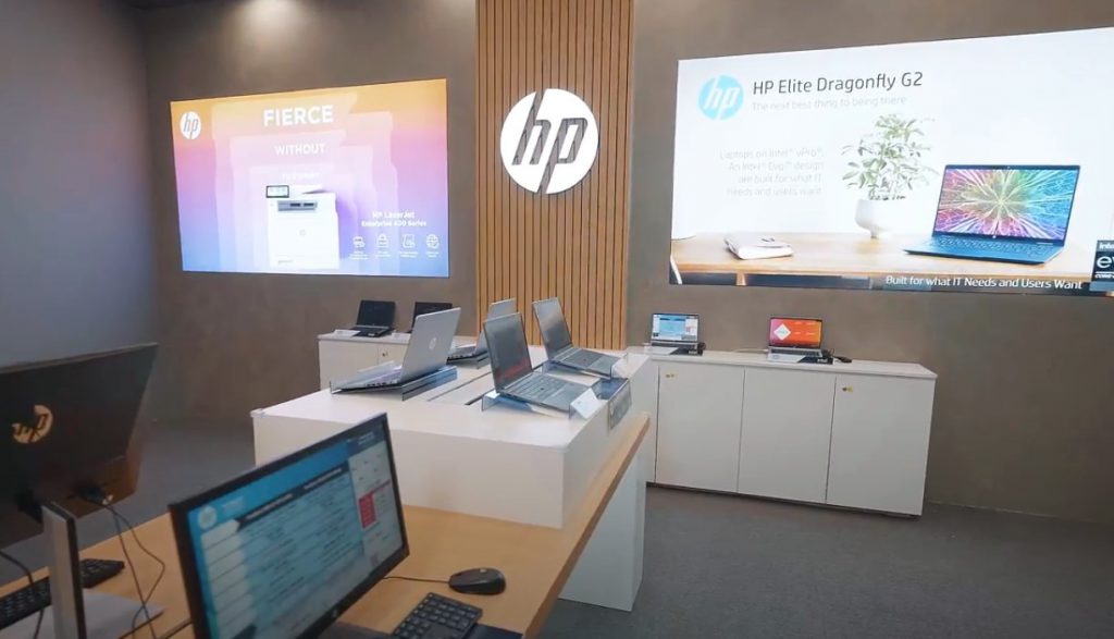Malaysia Negara ASEAN Pertama Ada HP Experience Hub! Pengguna Boleh ...