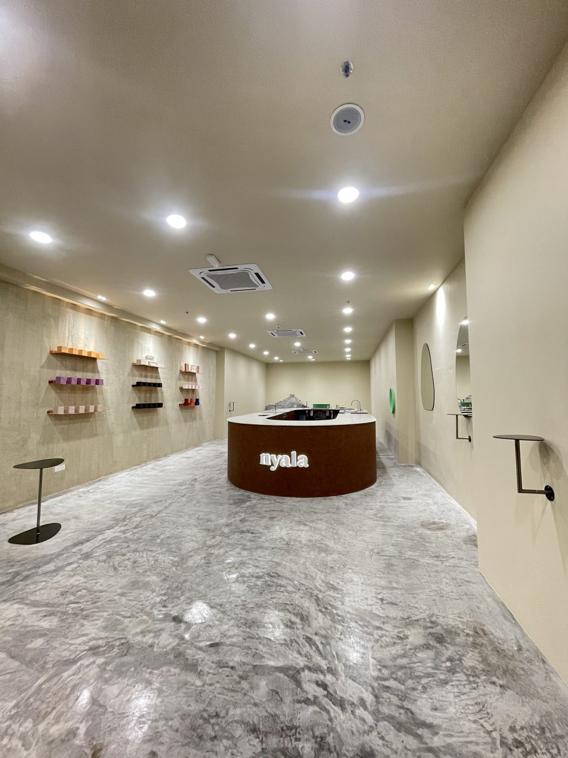 Bermula Jual Lilin Di Rumah, Azfar Heri Bangga Berjaya Buka Concept ...