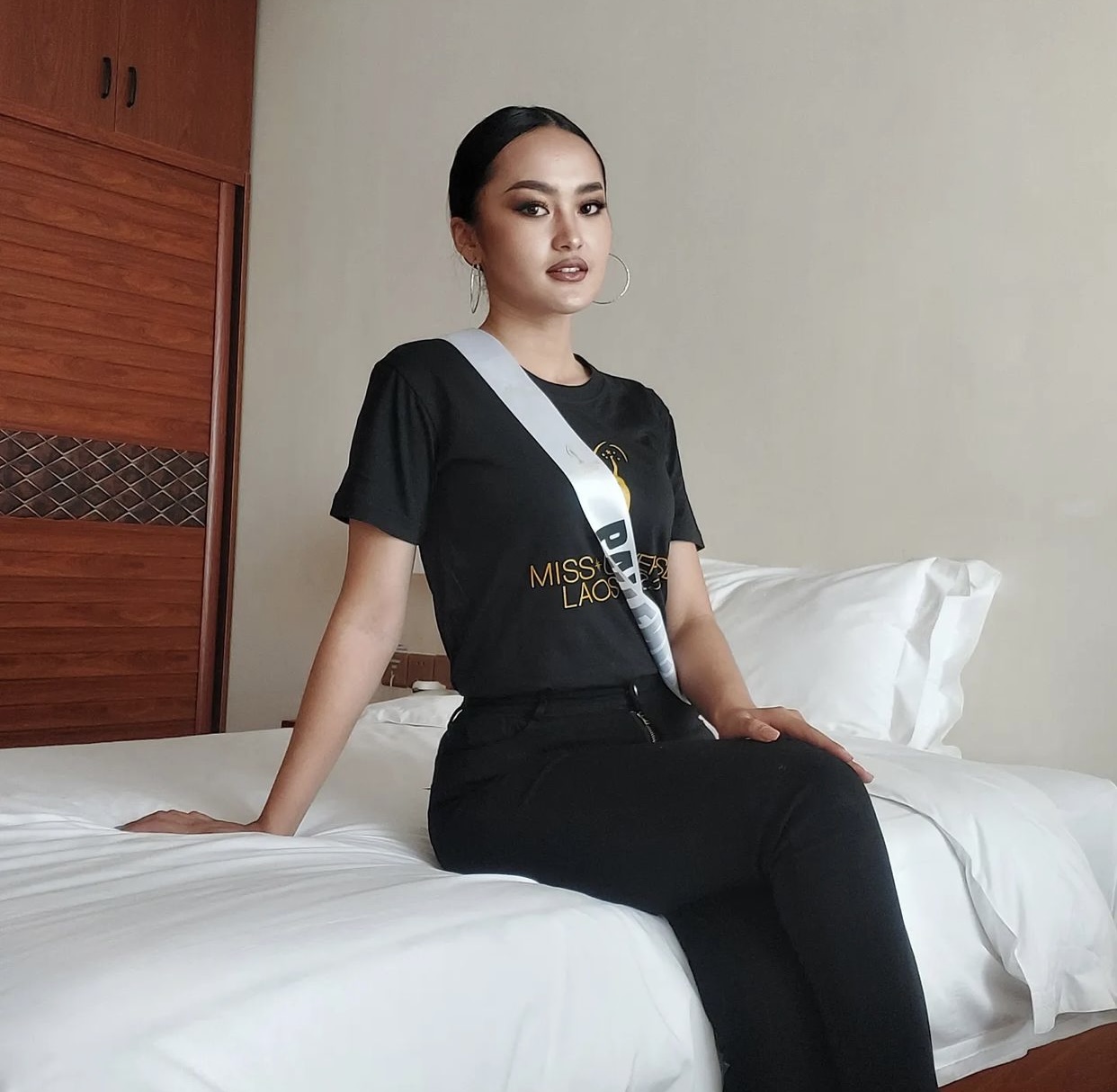 Guru Bahasa Inggeris Dinobat Sebagai Miss Universe Laos 2022