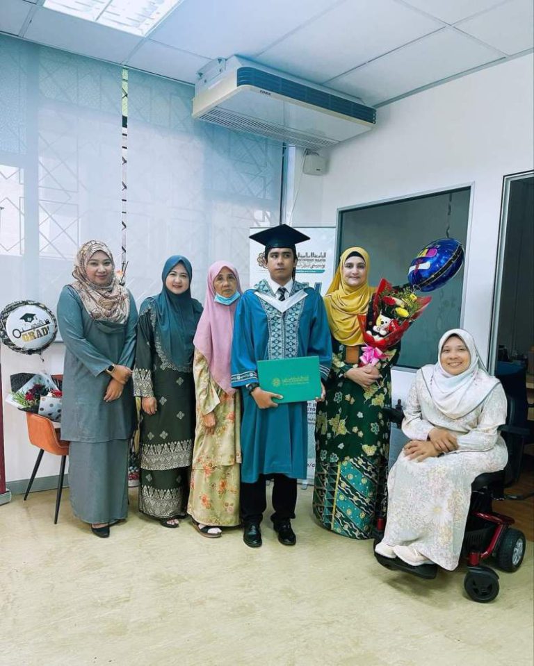 Autisme Bukan Halangan, Nur Arif Jasmin Kini Bergelar Pelajar PhD ...