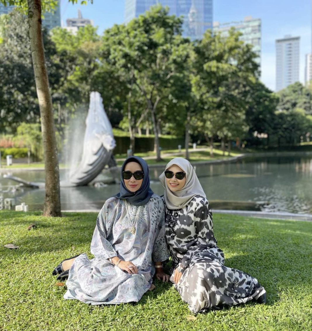 Graduan Royal Melbourne Institute of Technology, Ummi Nazeera Anak Seni ...