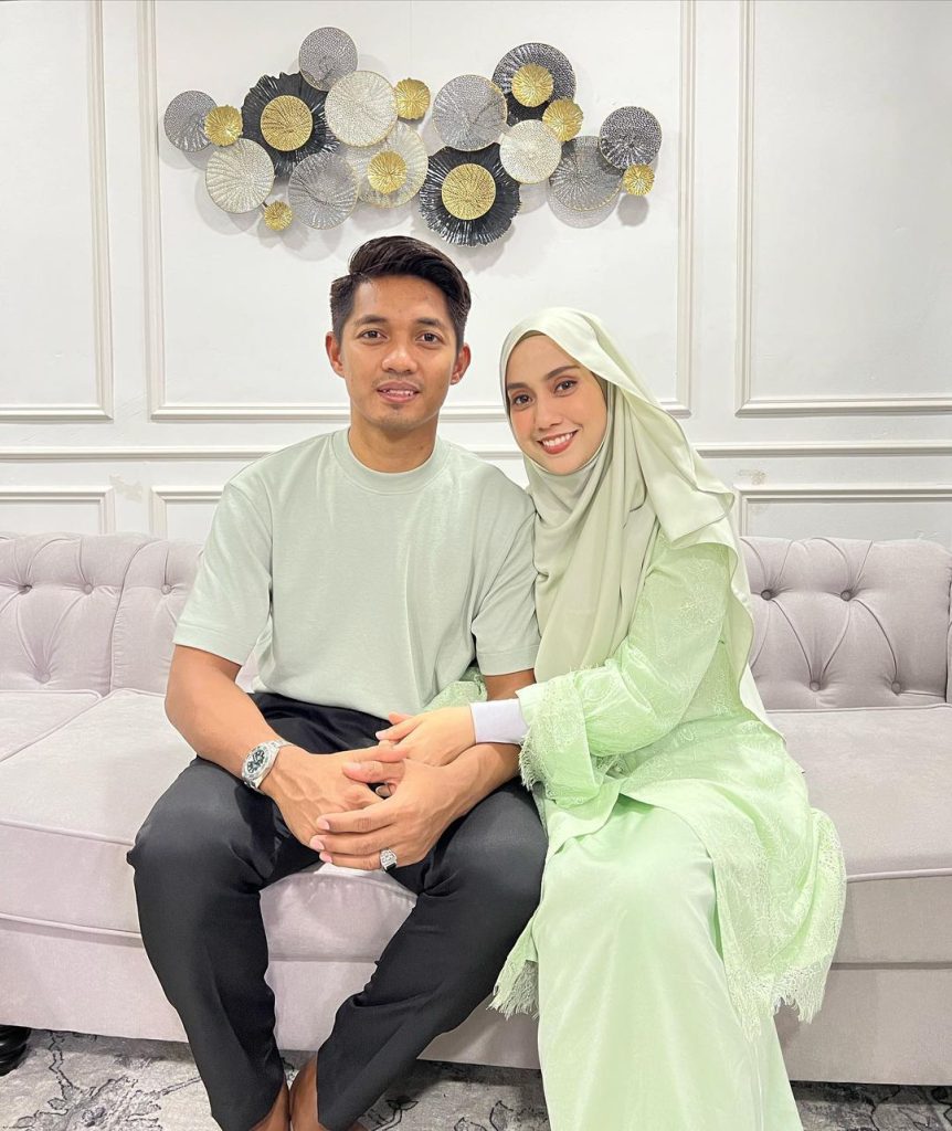 Mia Ahmad, Mohd Izham Tarmizi Selamat Timang Cahaya Mata Ketiga