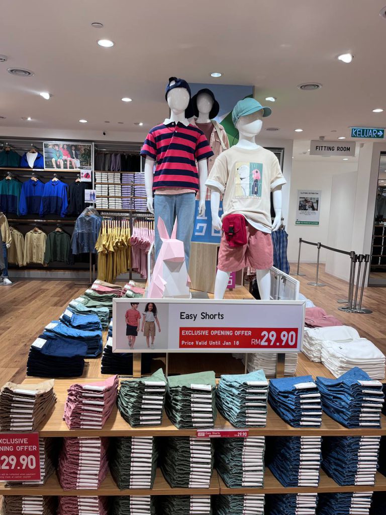 Ini Adalah Butik Uniqlo Yang Paling Cantik & Lengkap Di Malaysia ! Khas ...