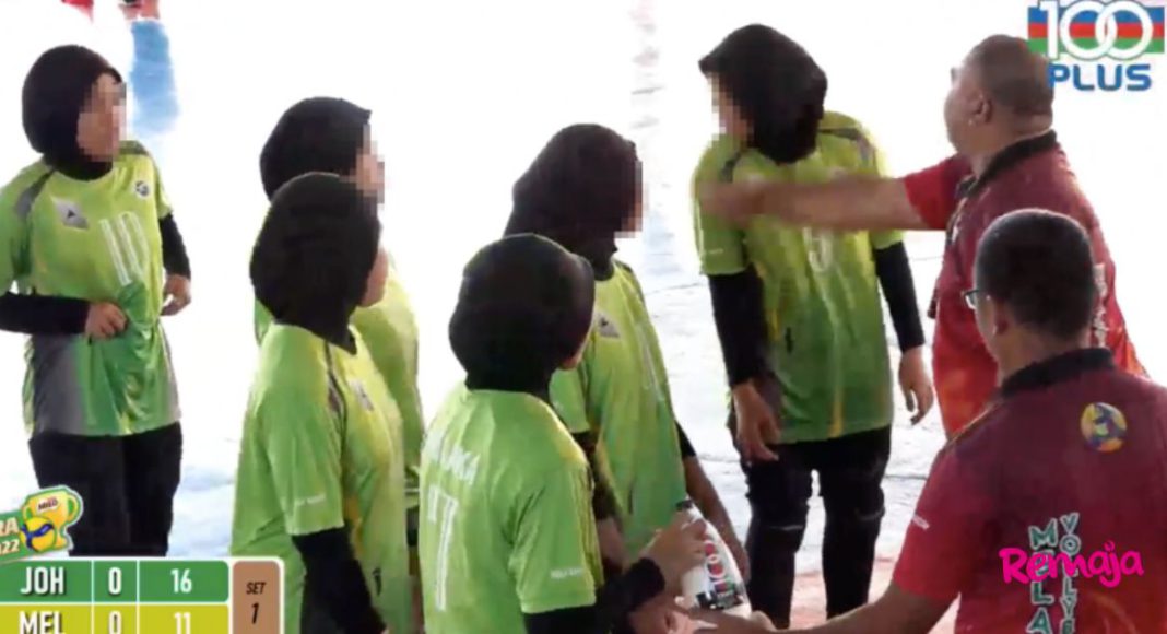 "Ini adalah salah" Menteri KBS 'Bersuara' Insiden 'Coach' Bola Tampar ...