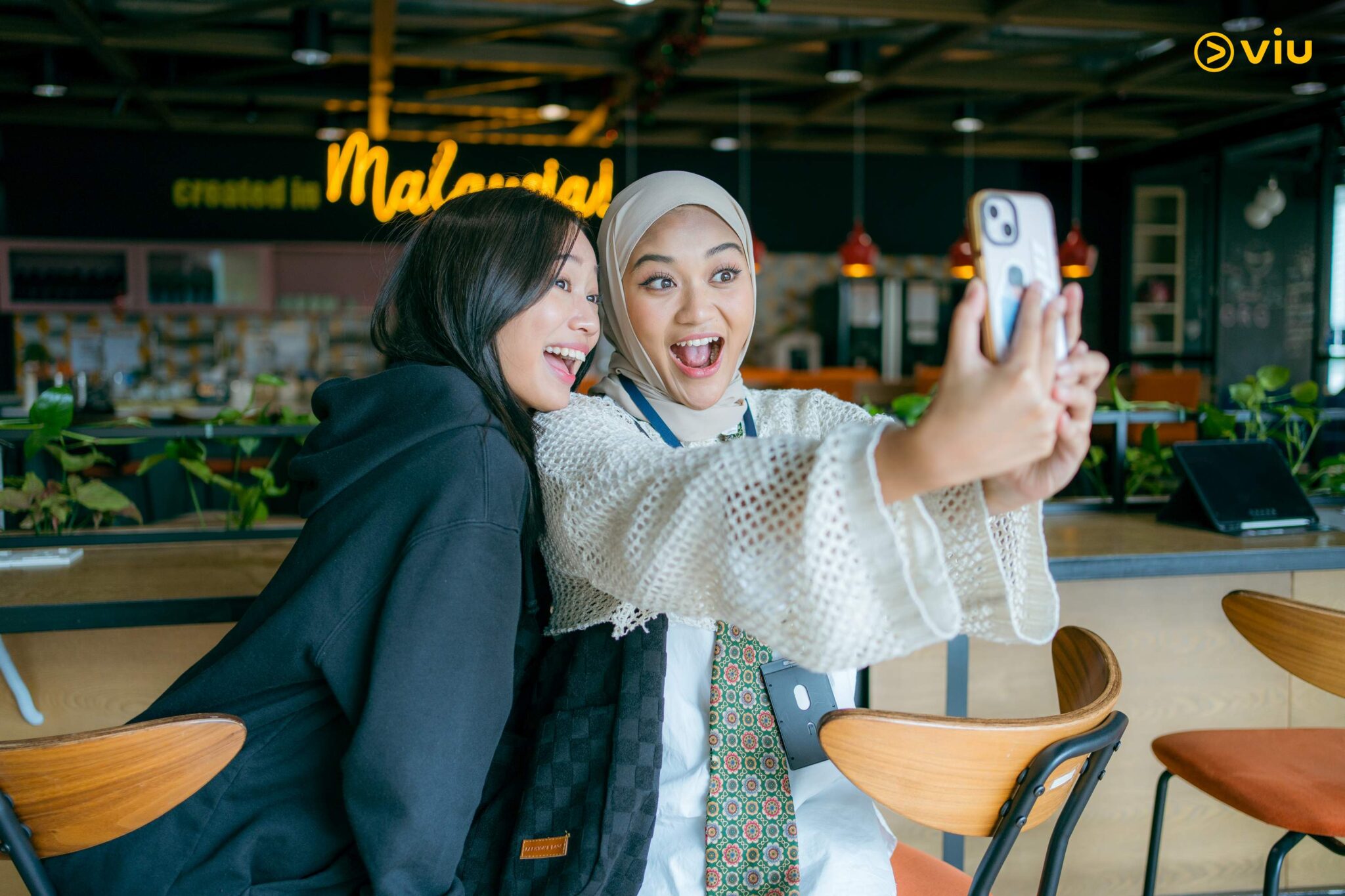 23 Selebriti Kelahiran Dewi Remaja, Siapa Paling Letop? - REMAJA