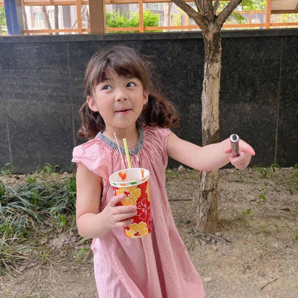 Comel Sangat Sampai Selalu Dijadikan 'Sticker WhatsApp', Netizen ...