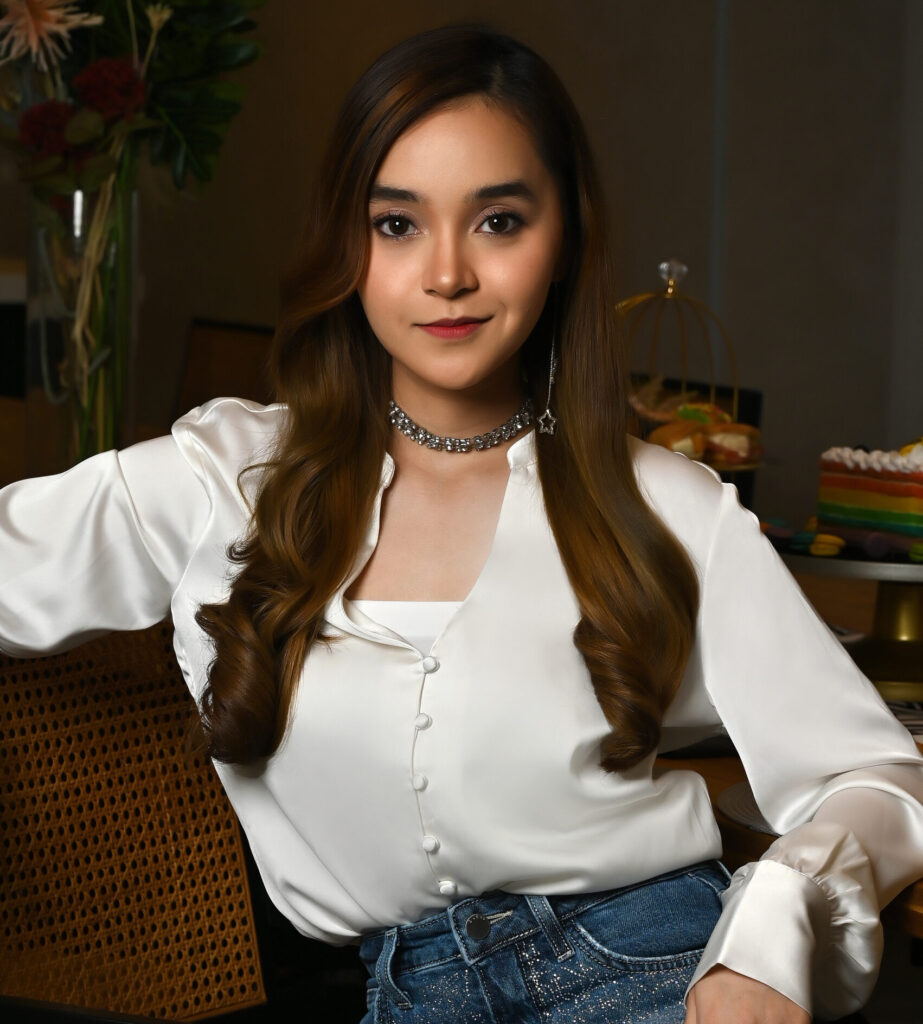 23 Selebriti Kelahiran Dewi Remaja, Siapa Paling Letop? - REMAJA