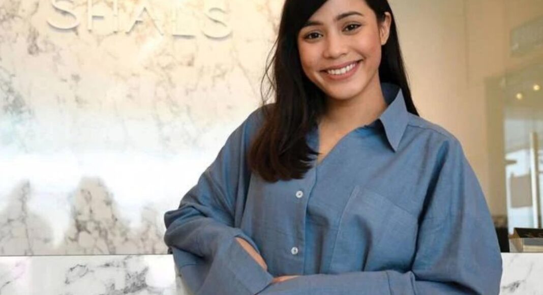 23 Selebriti Kelahiran Dewi Remaja, Siapa Paling Letop? - Remaja