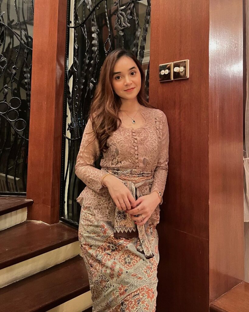 "Pastinya Rasa Bangga & Puas Hati" -Adrina & Evertts Gomes Genggam ...