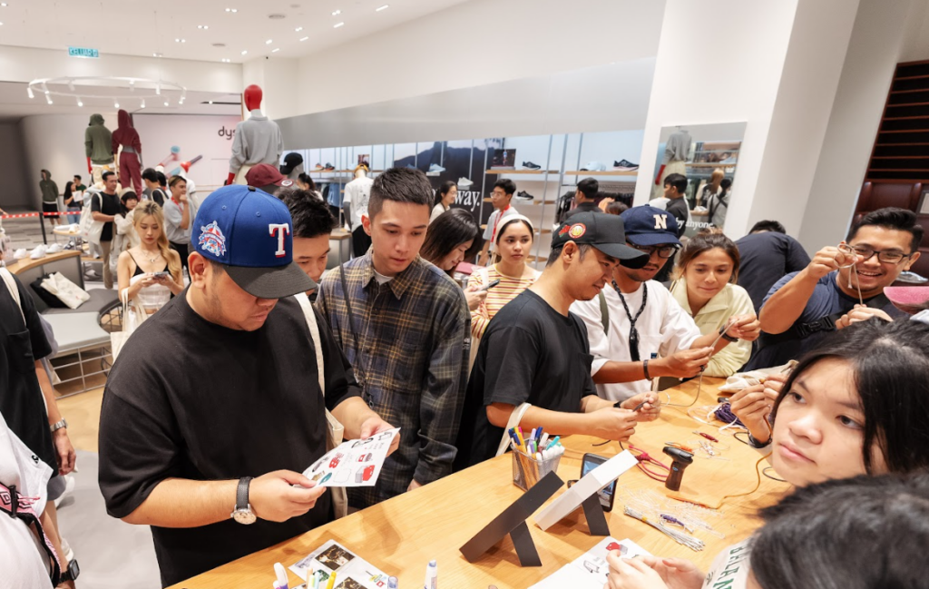 Stor Elegan New Balance, Kolaborasi JD Sports X NIKE Antara Tarikan ...