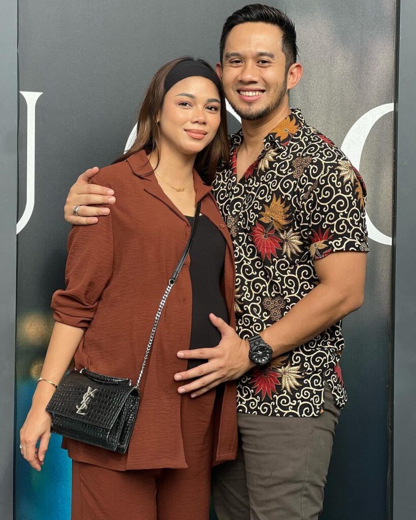 Isteri Fizi Ali Selamat Lahirkan Bayi Perempuan. Tahniah!