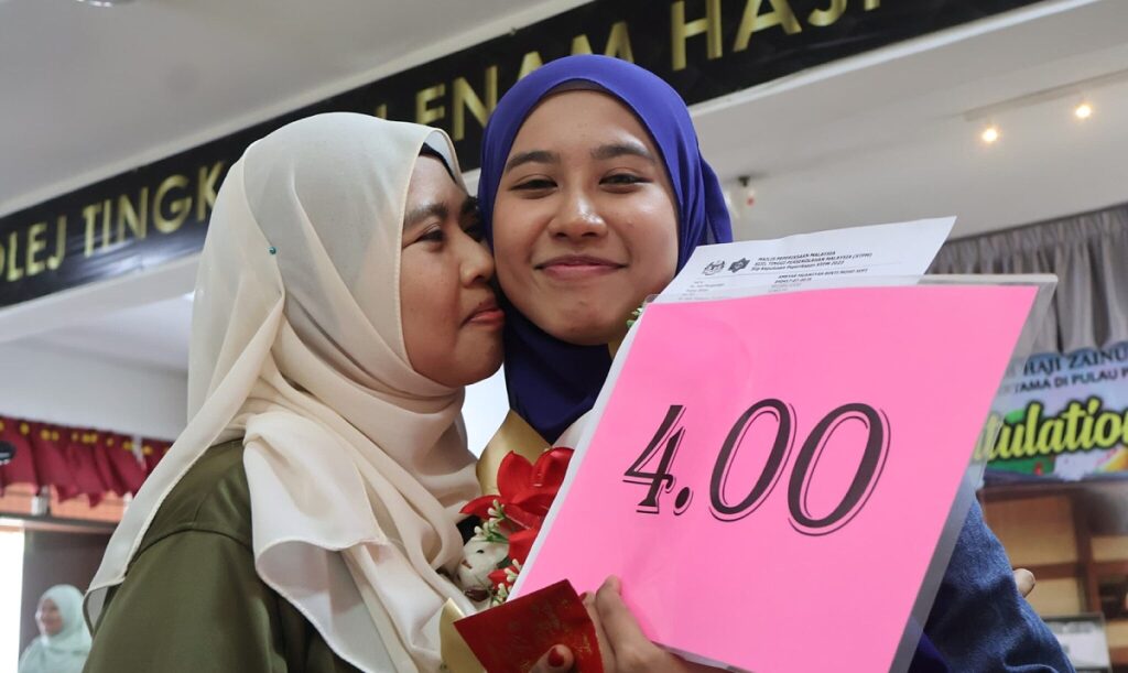 Mahu Ubah Nasib Keluarga, Anak Pencuci Bangunan, Pembantu Kedai Raih ...